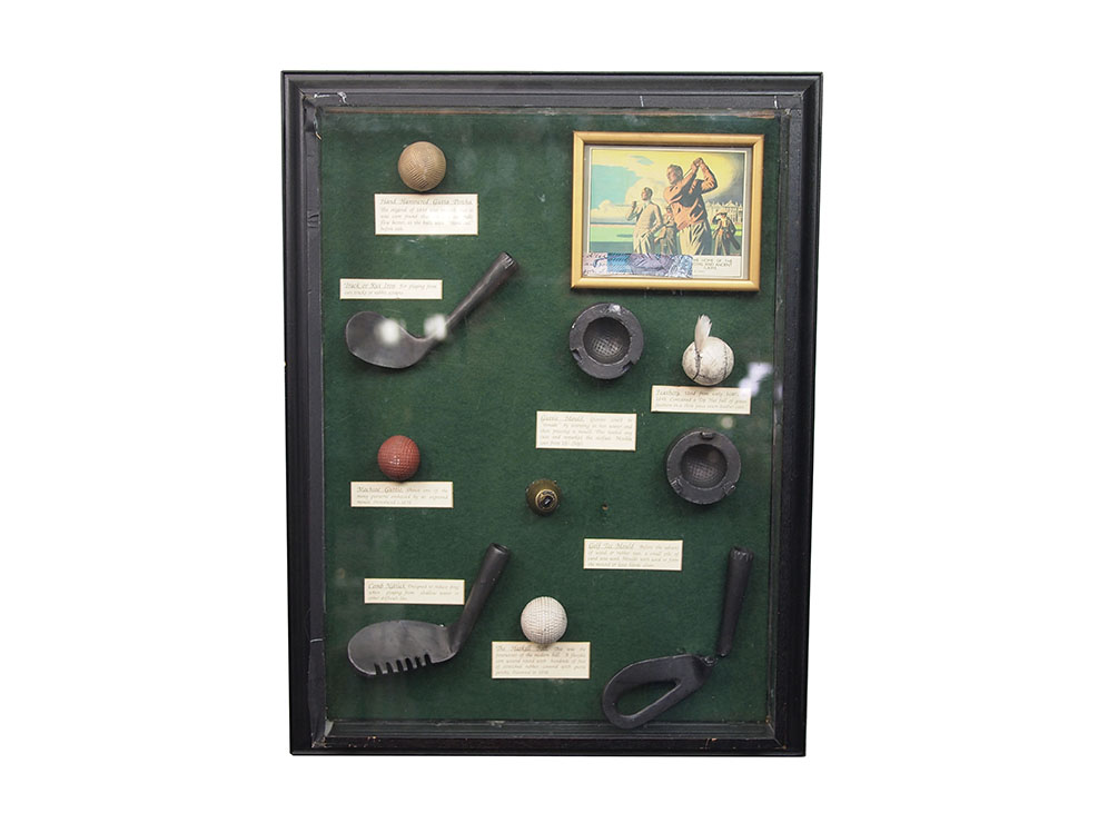 Shadow Box in Sports Collectibles & Arcade