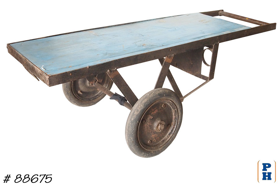 Cart in Fixtures