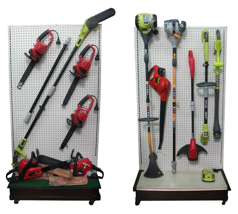 Landscaping & Gardening Tools in Hardware Store